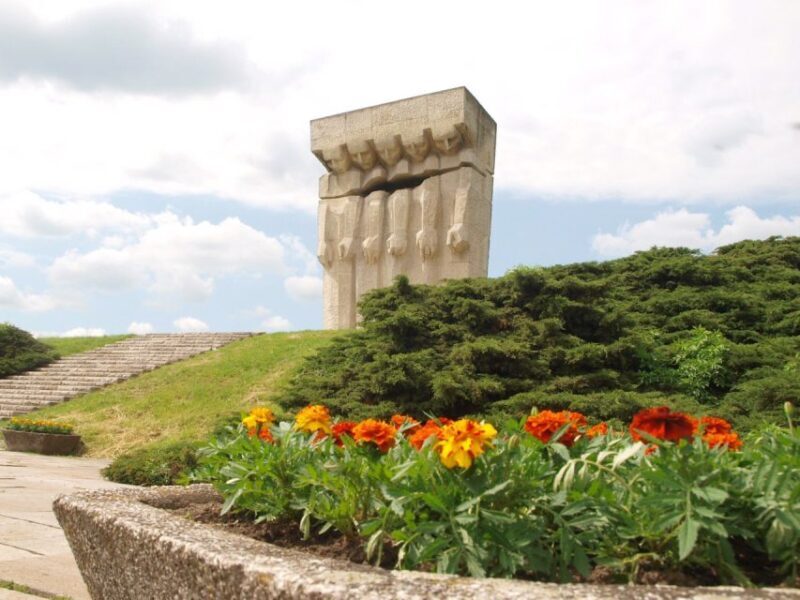 Krakow: Cruise and Tour of Former Concentration Camp Paszów - Practical Tips for Travelers