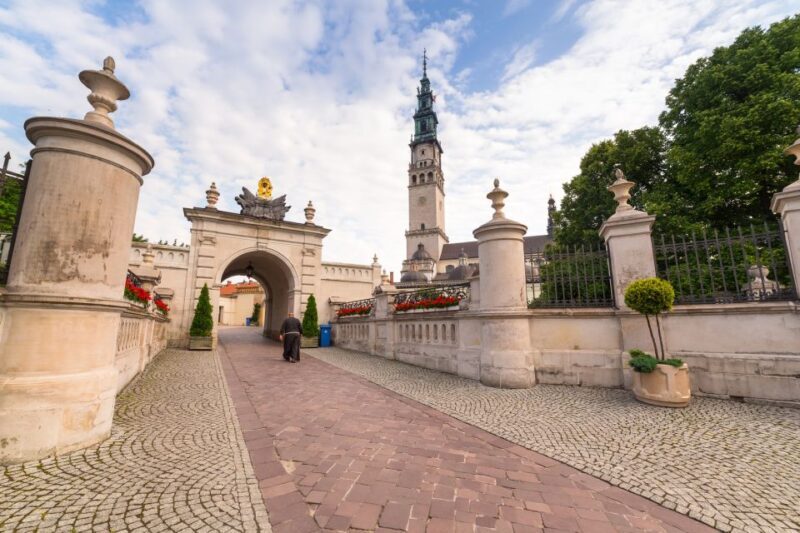 Krakow: Day Trip to Czstochowa - Key Points