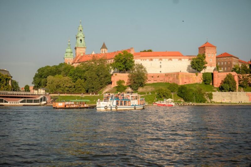 Krakow: Early Bird Vistula River Sightseeing Cruise - An In-Depth Look at the Krakow Vistula River Cruise