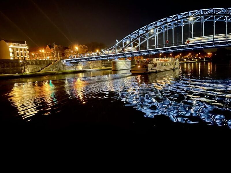 Krakow: Evening Cruise with a Glass of Wine - An In-Depth Look at the Experience