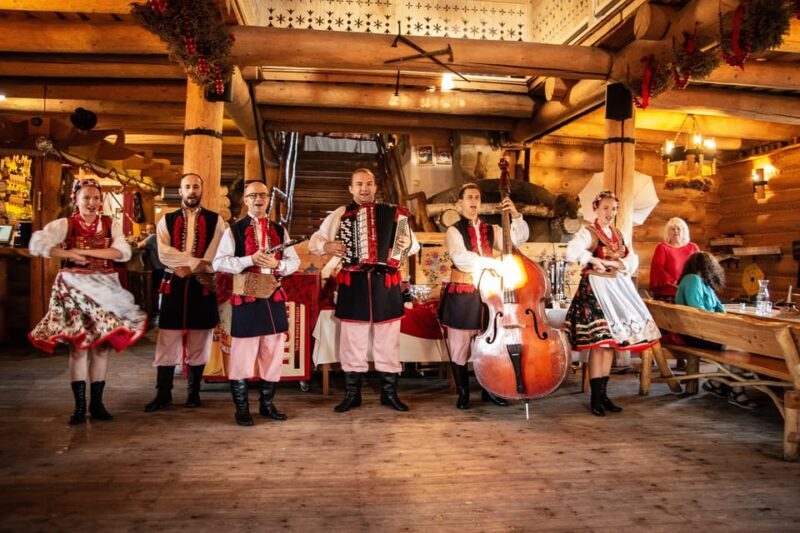 Krakow: Full Traditional Polish Dinner & Folk Show - Key Points