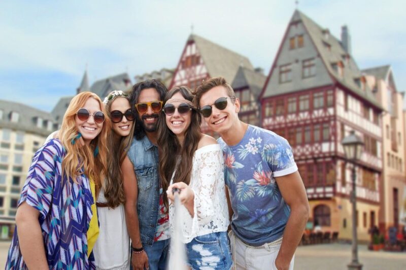 Krakow: Guided 2-hour Old Town Walking Tour - St. Mary’s Basilica