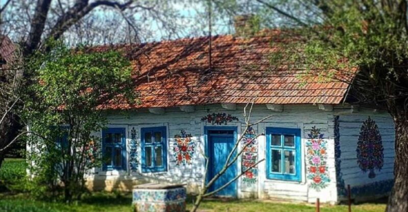 Krakow: Guided Day Tour of Zalipie Village & Museum Entry - A Colorful Escape from Krakow’s Hustle
