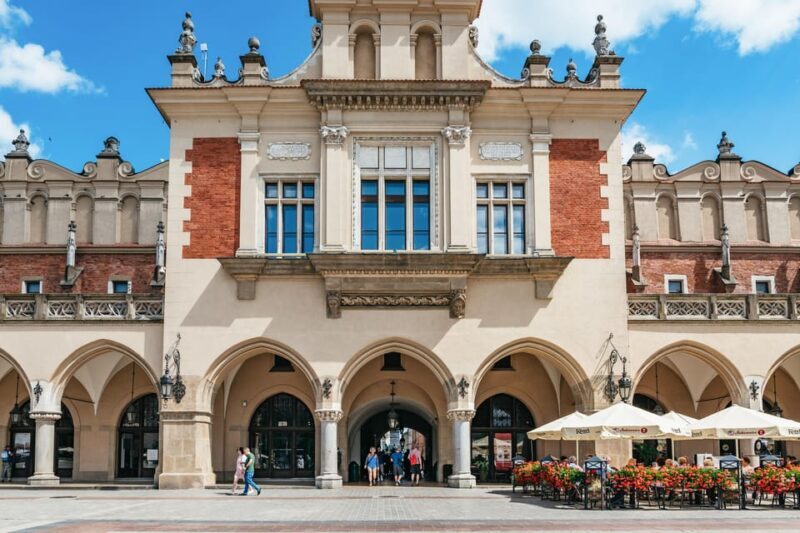 Krakow: Guided E-Scooter City Tour with Food Tastings - Why Consider a Guided E-Scooter Tour in Krakow?
