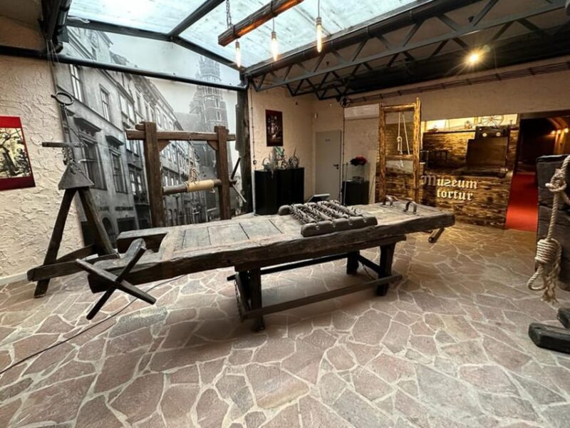 Kraków: Guided Tour of the Torture Museum - Authentic insights from visitors