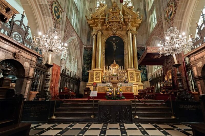 Krakow: Guided Tour of Wawel Hill and St. Mary's Basilica - Practical Details and Value
