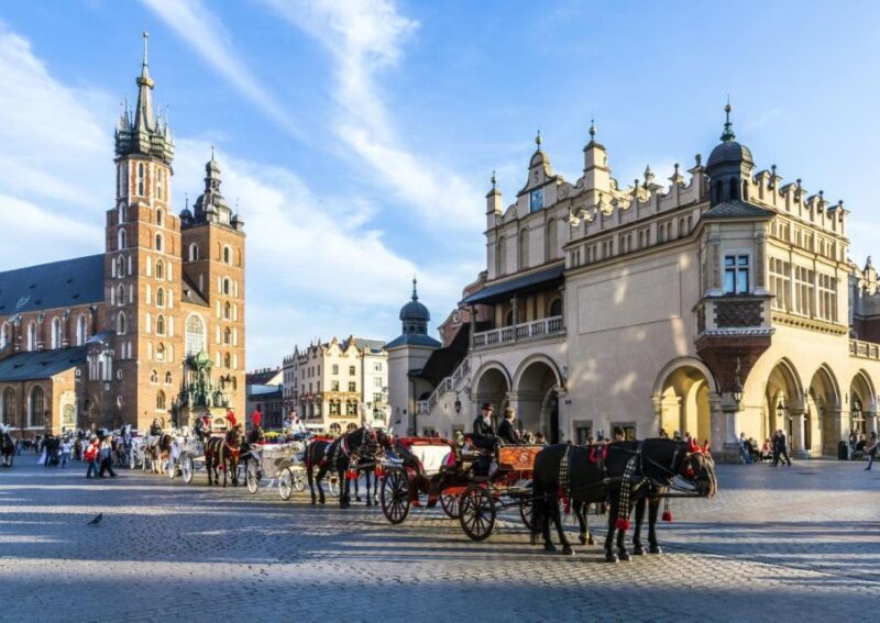 Krakow: Guided Tour of Wawel Hill and St. Mary's Basilica - Final Verdict