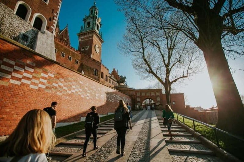 Krakow highlights: Old Town and Wawel Castle Walking Tour - Who Is This Tour Best For?