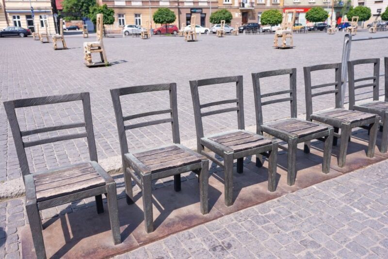 Krakow: Jewish Ghetto Guided Walking Tour - Practical Tips for Travelers