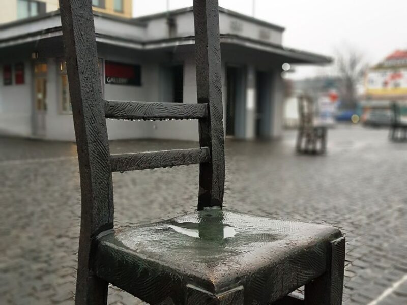 Krakow: Jewish Quarter and Former Ghetto Tour by Golf Cart - Who Is This Tour Best For?