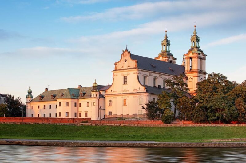 Krakow: John Paul II Guided Tour with Wawel Castle Entry - Authenticity & Travel Experience