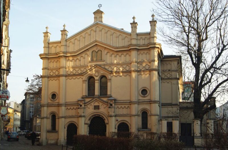 Krakow Kazimierz and Jewish Ghetto Tour with Synagogues - Exploring Krakow’s Jewish District and Ghetto: An Honest Breakdown