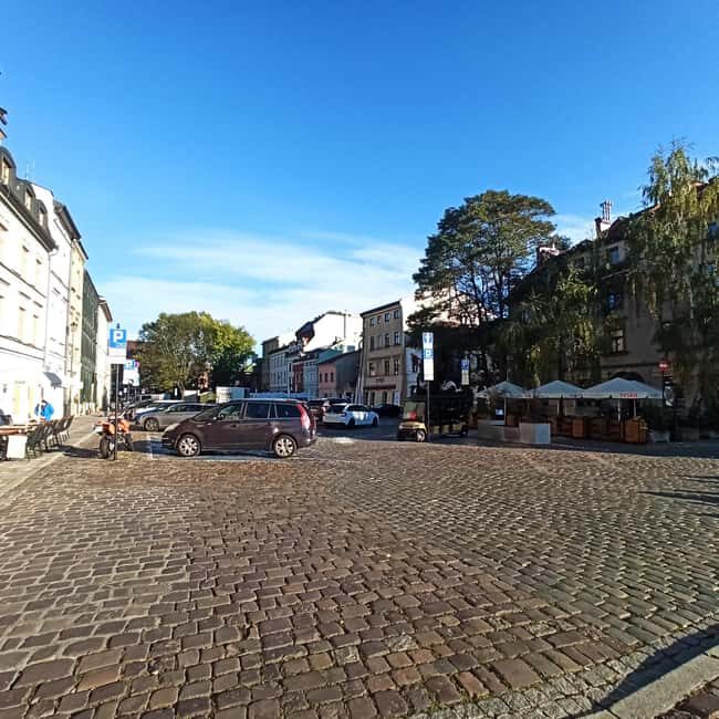Krakow: Kazimierz Jewish Quarter Guided Walking Tour - An In-Depth Look at the Kazimierz Guided Walking Tour