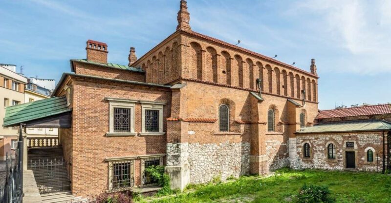 Krakow: Kazimierz Jewish Quarter Guided Walking Tour - Key Points