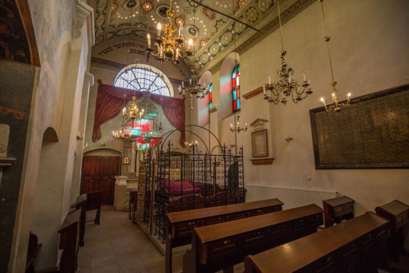 Krakow: Kazimierz Jewish Quarter Guided Walking Tour - The Itinerary: What You’ll See and Feel