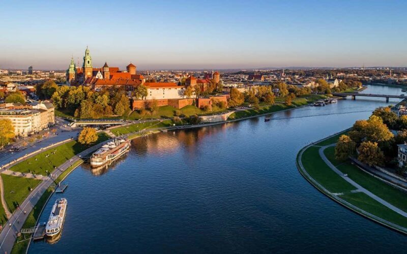 Krakow: Magical day with Alpacas, Castle & Sunset on Water - A Deep Dive Into the Day