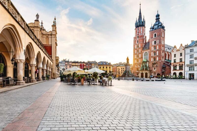 Krakow Old Town and National Museum Private Guided Tour - FAQs about the Krakow Old Town and National Museum Private Guided Tour