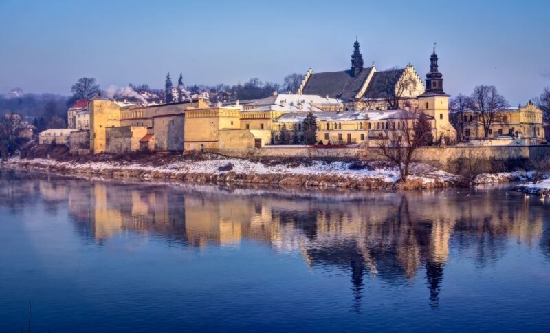 Krakow: Old Town Highlights Private Walking Tour - The Itinerary and Why It Matters