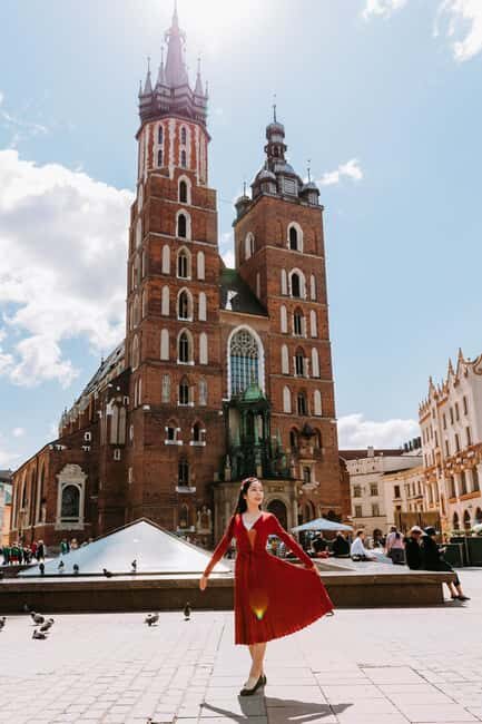 Krakow Old Town - photoshoot with a local photographer - An In-Depth Look at the Krakow Old Town Photoshoot