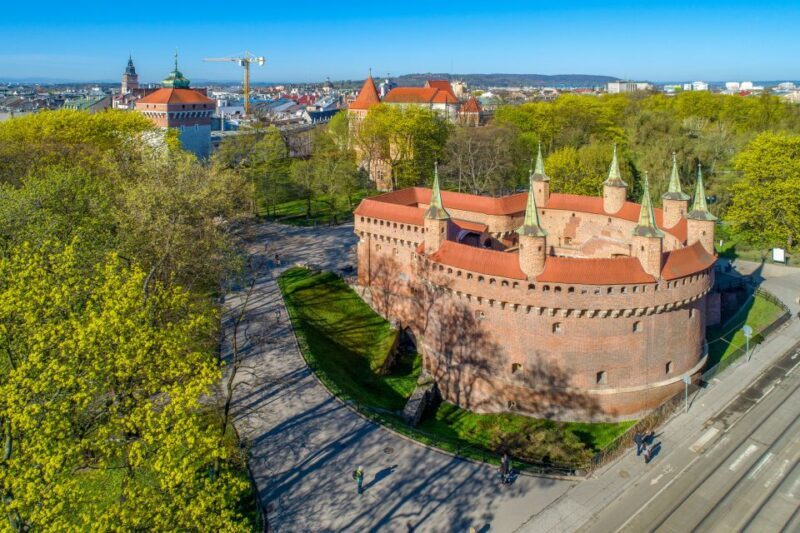 Krakow: Old Town Walking Tour - How Does the Tour Compare to Similar Experiences?