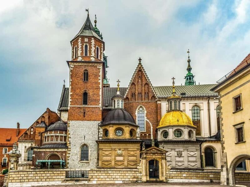 Krakow: Old Town Walking Tour with Private Guide - Key Points