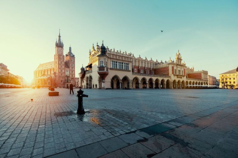 Krakow: Old Town, Wawel, and Underground Museum with Lunch - FAQ