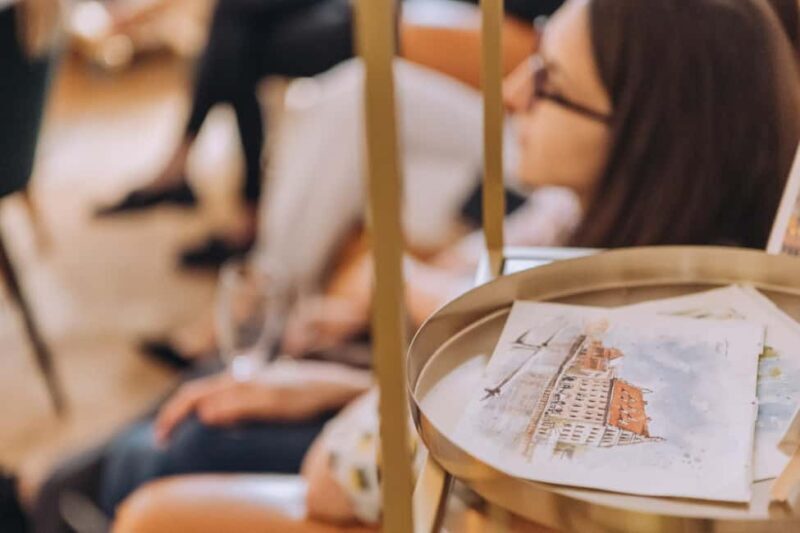 Kraków: Paint Watercolor Postcard with a Local Artist - FAQ