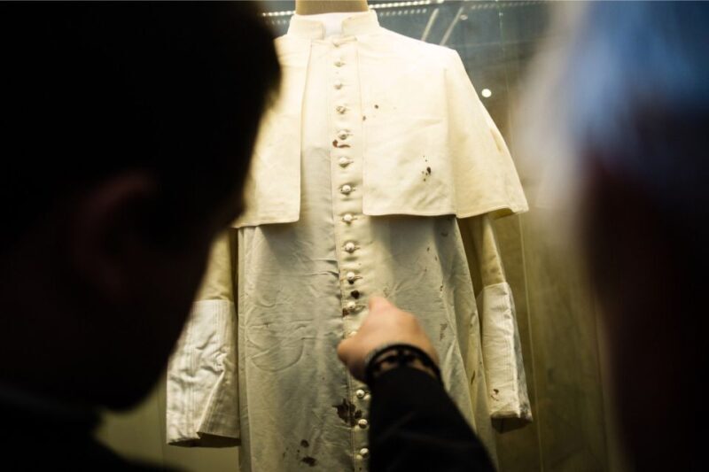Krakow: Pope John Paul II Guided Tour with Home & Sanctuary - Price and Value