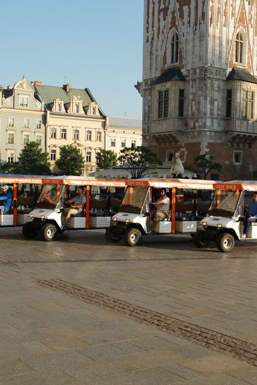 Krakow: Private City Tour by Electric Car with Audio Guide - Exploring Krakow in 90 Minutes: What to Expect