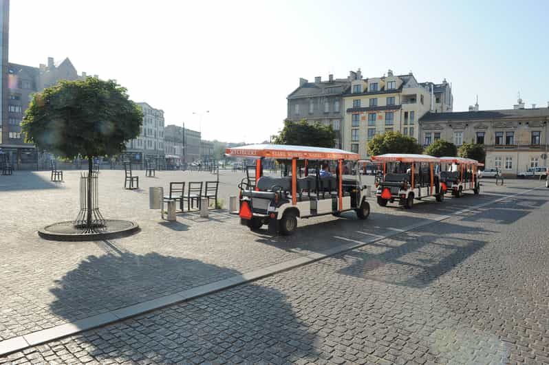 Krakow: Private City Tour by Electric Car with Audio Guide - A Closer Look at the Experience