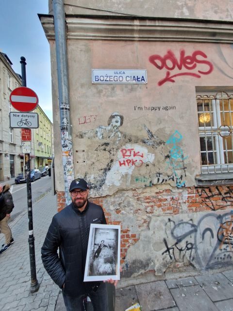 Krakow: Private walking tour on the trail of street art - Exploring Krakow’s Hidden Artistic Corners