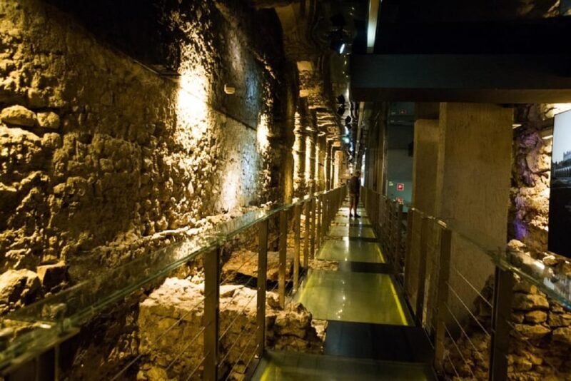 Krakow: Rynek Underground & Wawel Castle, Cathedral Tour - Frequently Asked Questions