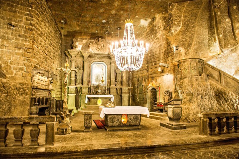 Krakow: Schindler's Factory, Former Ghetto & Salt Mine Tour - FAQ