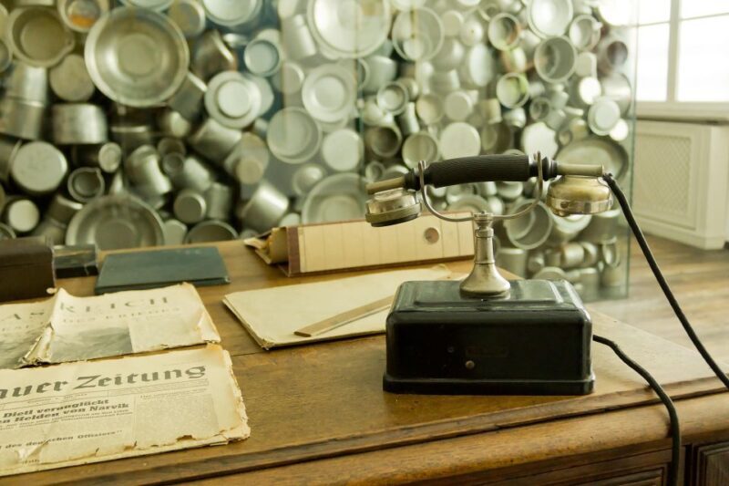 Krakow: Schindler's Factory & Ghetto Guided Tour - Key Points