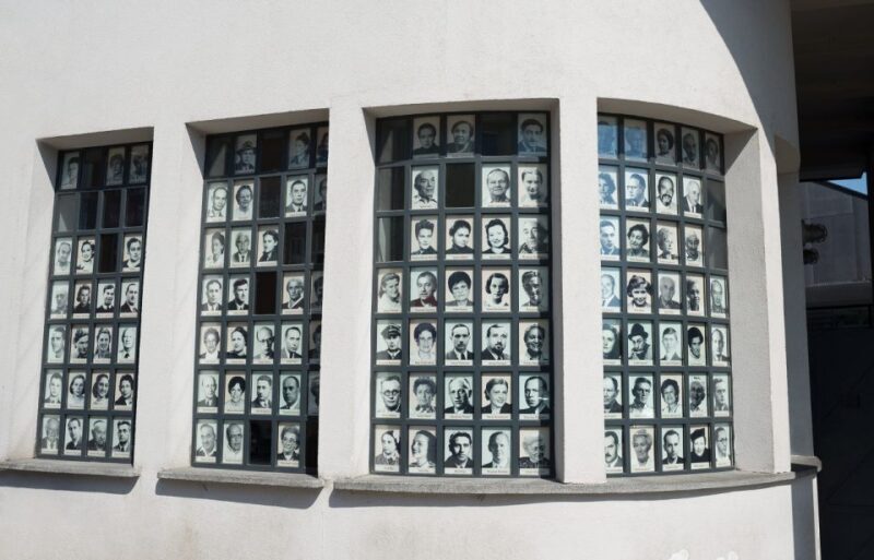 Krakow: Schindler's Factory, Jewish Ghetto, & Salt Mine Tour - Key Points