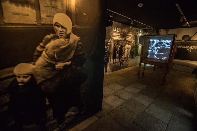 Krakow: Schindler's Factory Museum Entry Ticket - The Atmosphere and Setting