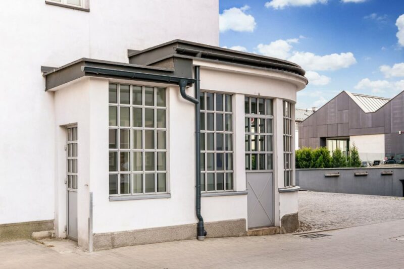 Krakow: Schindler's Factory Skip-the-Line Ticket - The Cost and Its Value