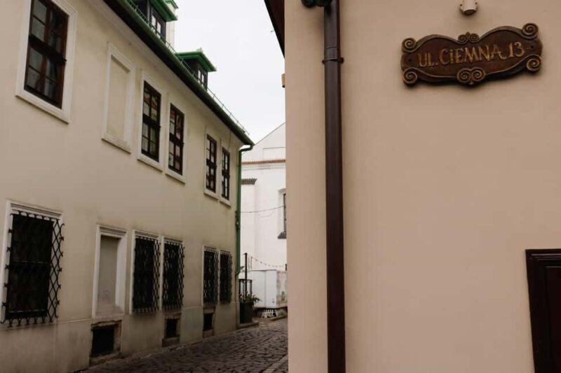 Krakow: Schindler's List Tour Film with Sites and Museum - Who Will Benefit Most from This Tour?