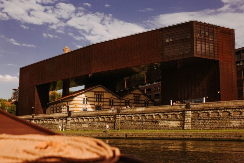Krakow: Vistula Night Cruise by Gondola w/ Audio Commentary - FAQs