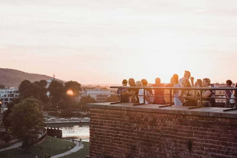 Krakow: Wawel Castle and Cathedral Guided Tour - Practical Tips for the Tour