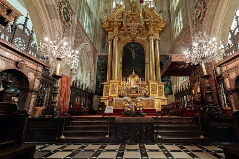 Krakow: Wawel Castle & Cathedral, Old Town & City Basilica - Key Points