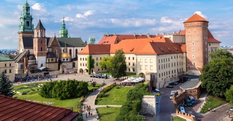 Krakow: Wawel Castle, Cathedral, Salt Mine, and Lunch - Key Points