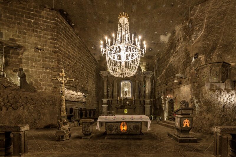 Krakow: Wawel Castle & Cathedral with Salt Mine Tour + Lunch - Authenticity and Value