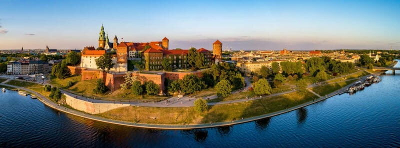 Krakow: Wawel Hill Audioguide Tour - Key Points