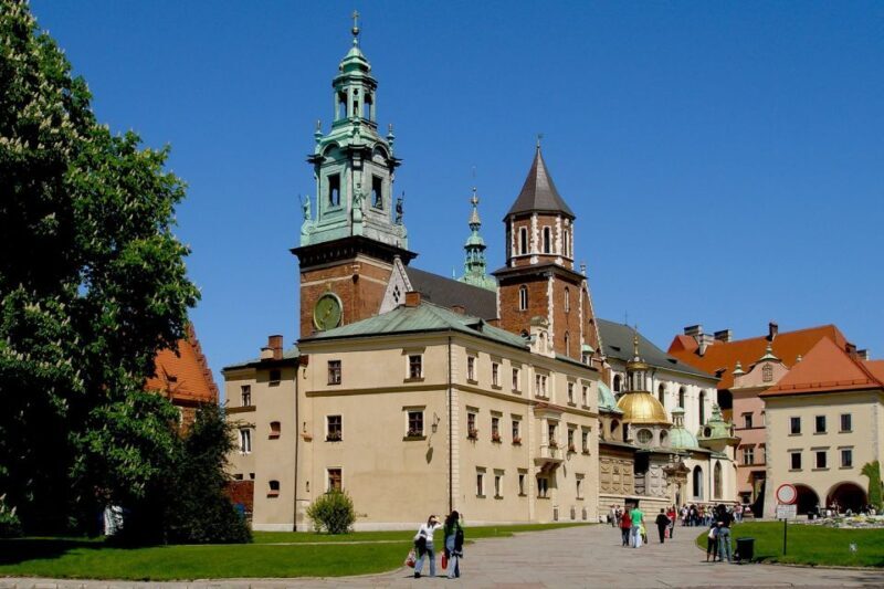Krakow: Wawel, Underground, Schindler, Wieliczka, Auschwitz - Key Points