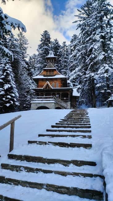 Krakow: Zakopane Tour with Funicular Ride and Cheese Tasting - Chochoów Village: A Peek into Authentic Rural Life