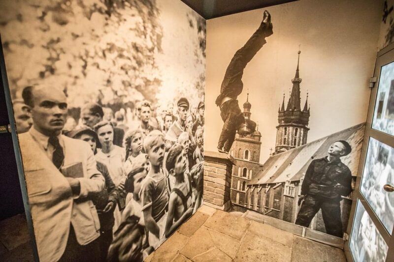Krakow's Vistula Cruise with Schindler's Factory Guided Tour - Key Points