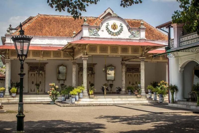 Kraton & Taman Sari Walking Tour - Optional Batik Workshop - Kraton & Taman Sari Walking Tour - Optional Batik Workshop: An Authentic Indonesian Experience