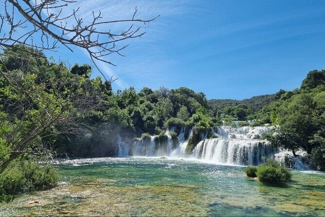 Krka Waterfalls private tour up to 8 persons-Pick up included - Who Should Consider This Tour?