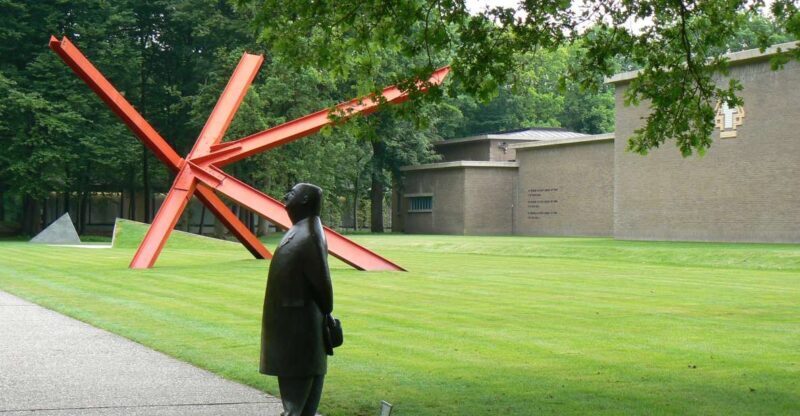 Kröller-Müller Museum and National Park Tour - Key Points